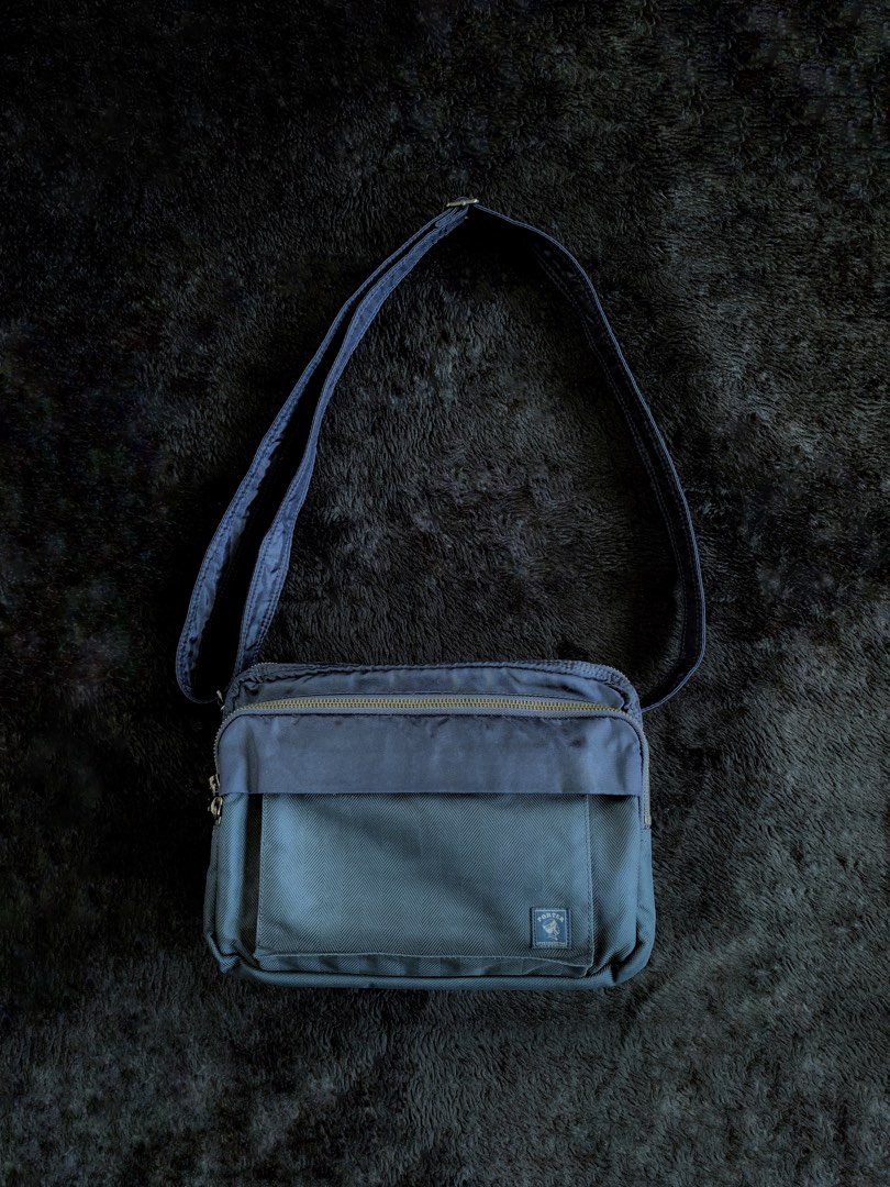 PORTER INTERNATIONAL DARK NAVY BLUE FOUR (4) COMPARTMENT TANKER SLING ...