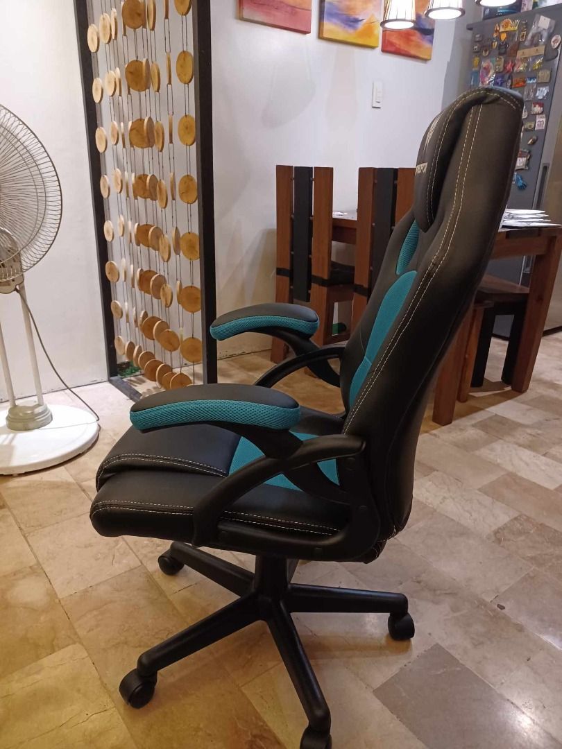 Predator Gaming Chair (LK-8103A) with Reddragon Kumara K552 and Aula ...