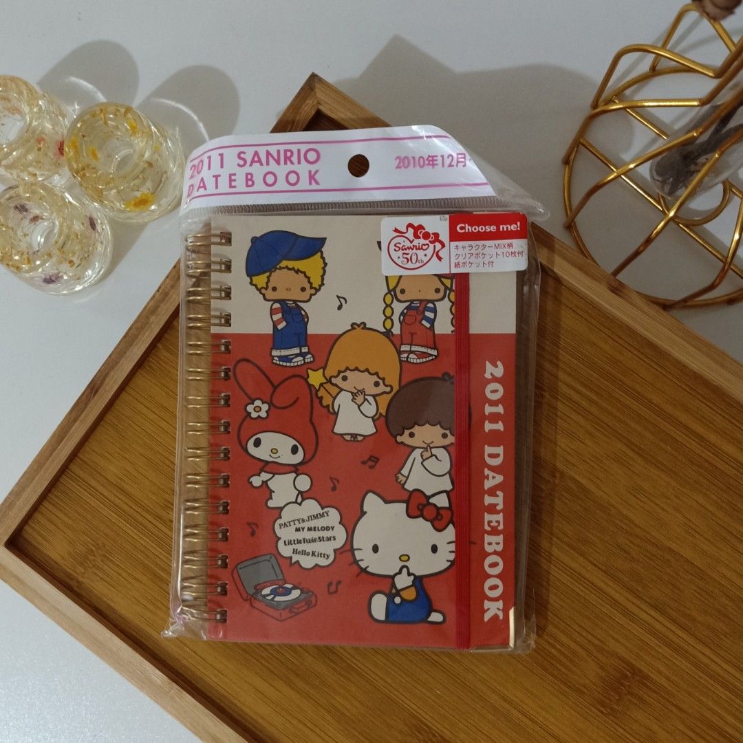 SANRIO Hello Kitty Notebook Date Book with Gold Corners, Hobbies & Toys ...