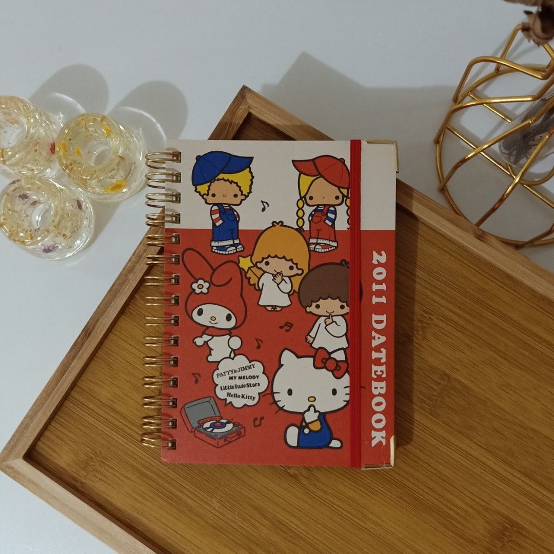 SANRIO Hello Kitty Notebook Date Book with Gold Corners, Hobbies & Toys ...