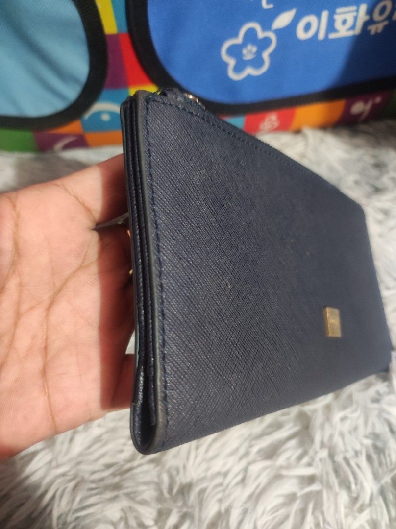 Sisley slim Bifold wallet, Luxury, Bags & Wallets on Carousell