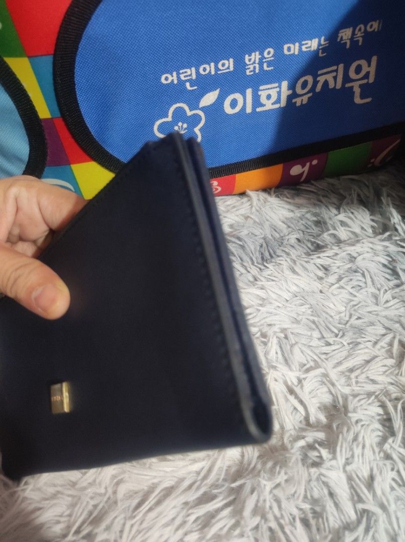Sisley slim Bifold wallet, Luxury, Bags & Wallets on Carousell