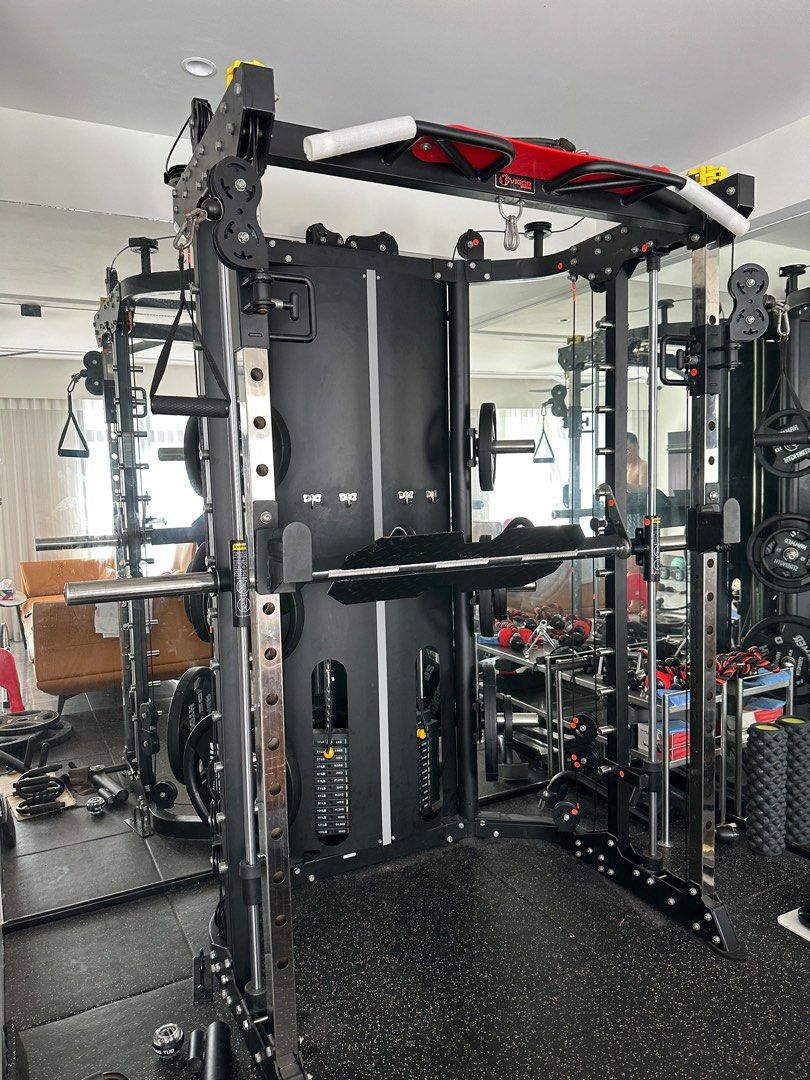 Smith machine, strength training, gym equipment, barbell, dumbbell ...