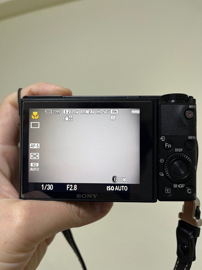 Sony Cyber-shot DSC-RX100 IV M4, Photography, Cameras on Carousell