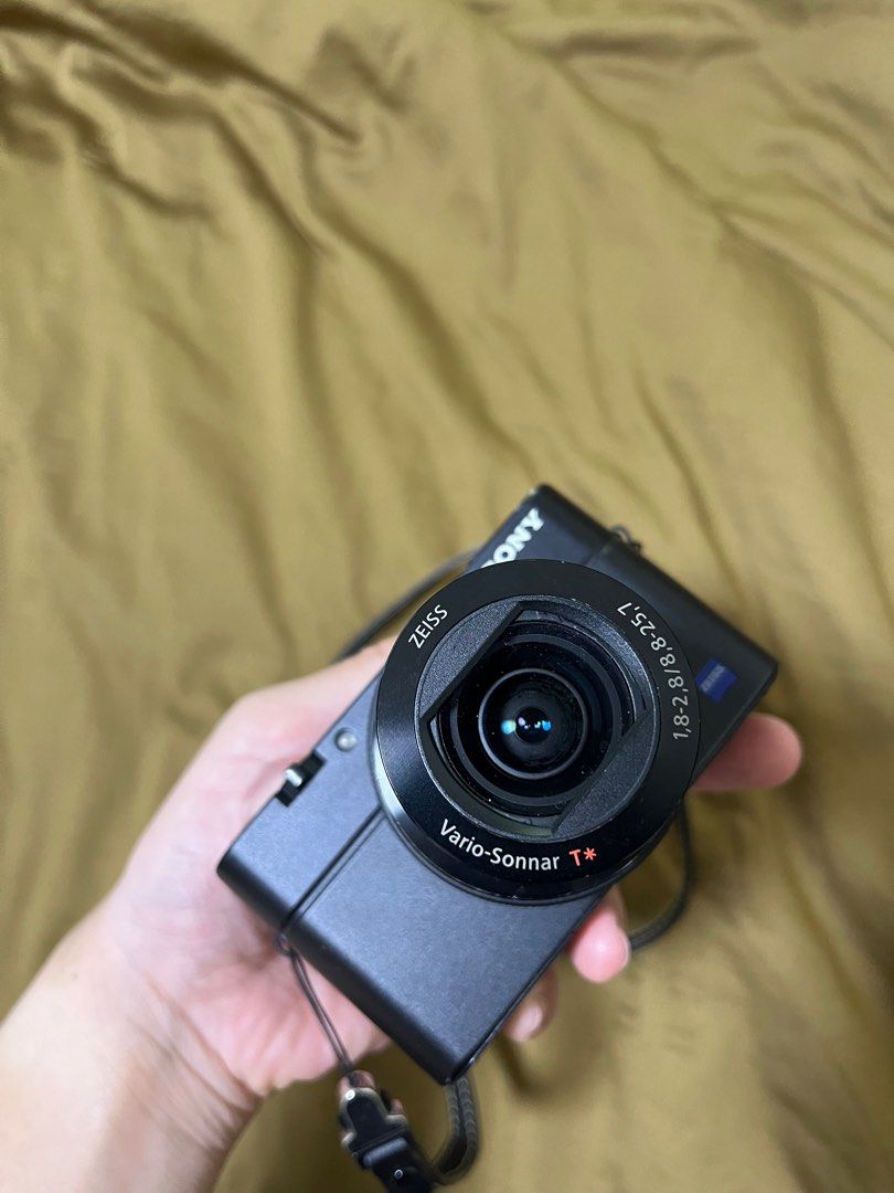 Sony Cyber-shot DSC-RX100 IV M4, Photography, Cameras on Carousell