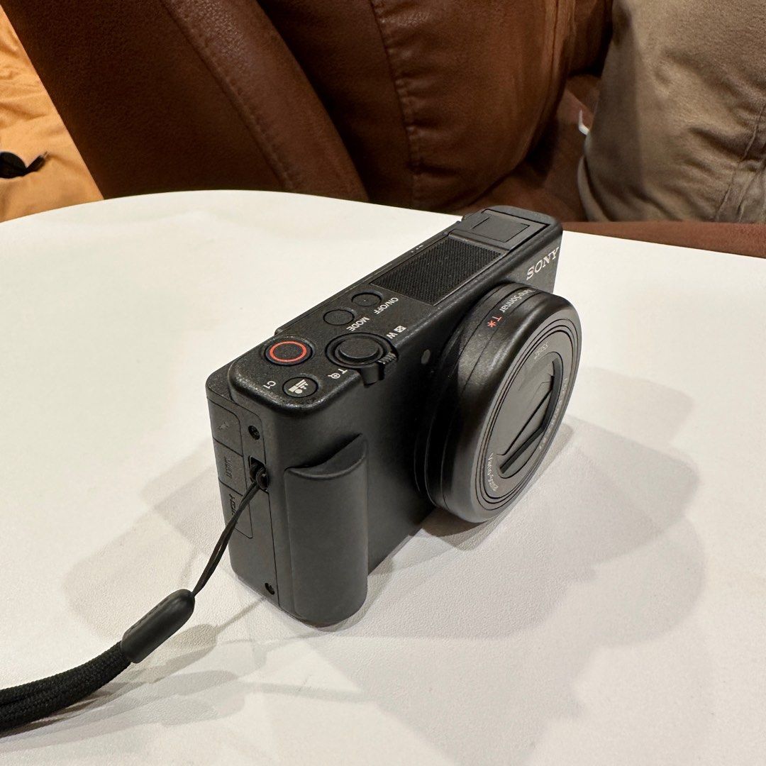 Sony ZV1 camera bundle, Photography, Cameras on Carousell