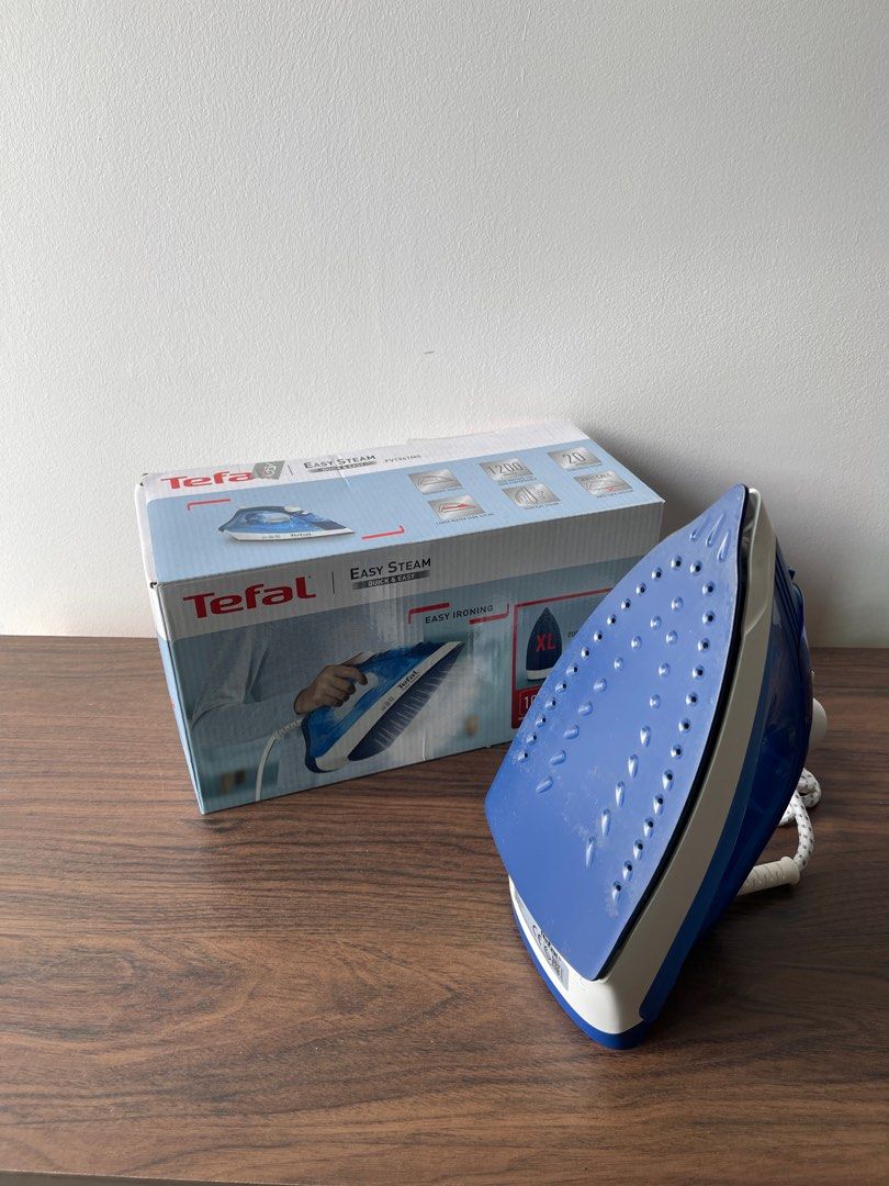 Tefal Easy steam iron, TV & Home Appliances, Irons & Steamers on Carousell