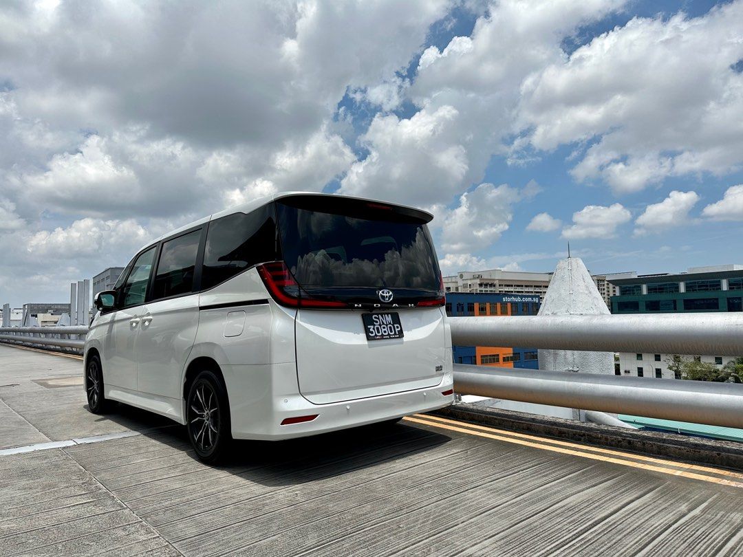 Toyota Noah New Facelift 1.8 Hybrid R90, Cars, Car Rental on Carousell