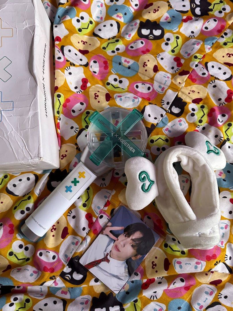 TXT Tomorrow x Together Moabong Lightstick, Hobbies & Toys, Memorabilia ...