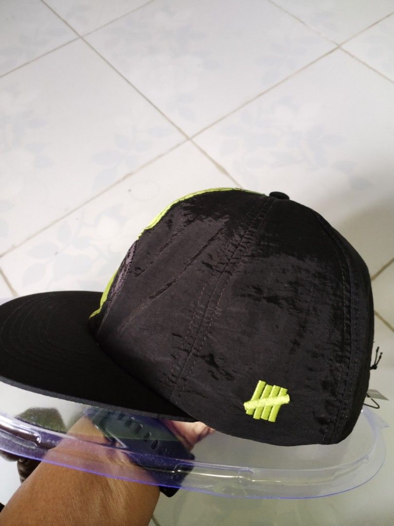 Undefeated x Starbucks, Men's Fashion, Watches & Accessories, Cap ...