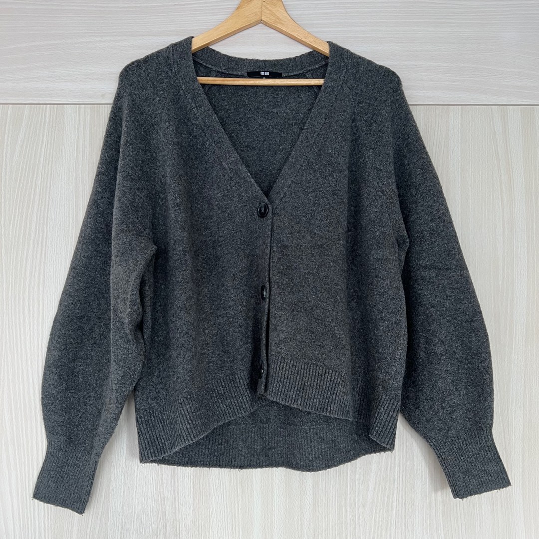 Uniqlo Cardigan, Women's Fashion, Coats, Jackets and Outerwear on Carousell