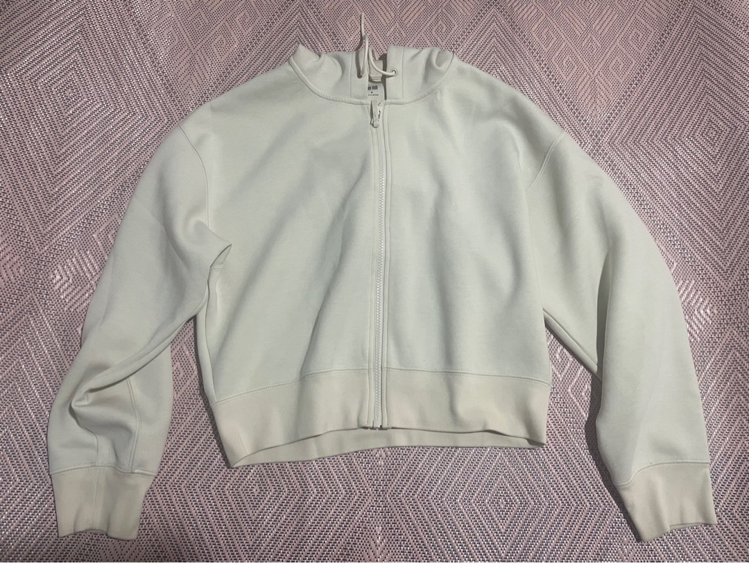 Uniqlo Cropped Jacket, Women's Fashion, Coats, Jackets and Outerwear on ...