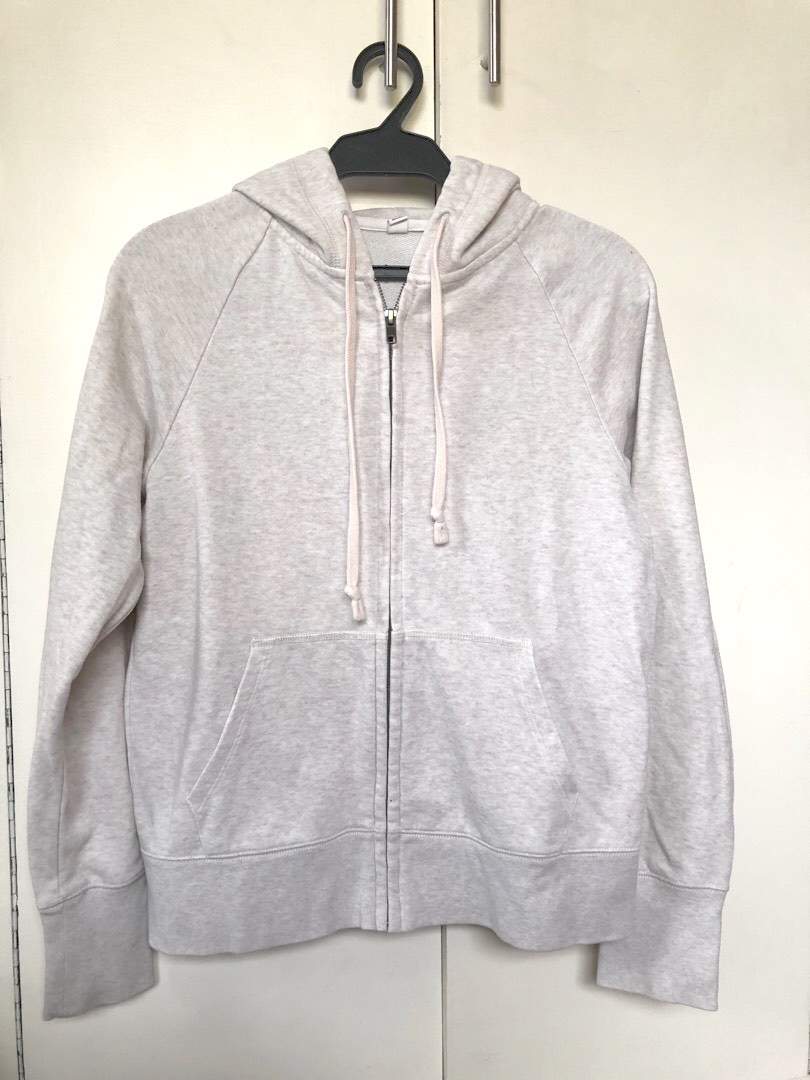 Uniqlo Light grey jacket, Women's Fashion, Coats, Jackets and Outerwear ...