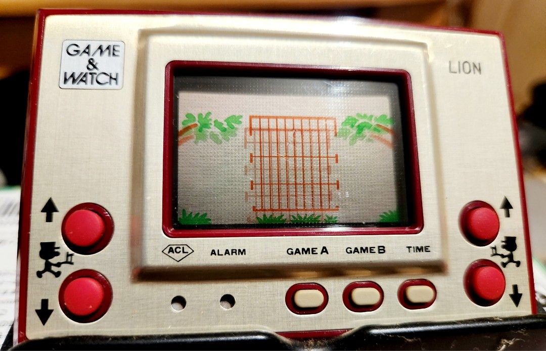 Vintage Nintendo Game & Watch Gold Series - Lion - 1981, Hobbies & Toys ...