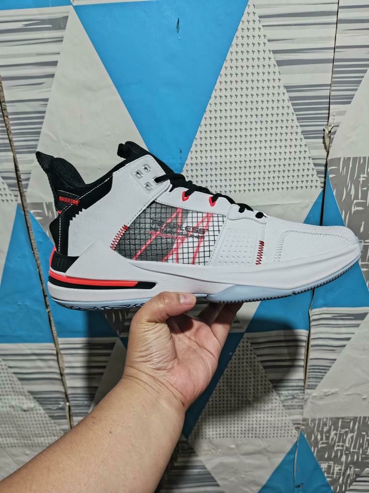 XTEP FEARLESS BASKETBALL SHOES, Men's Fashion, Footwear, Sneakers on ...