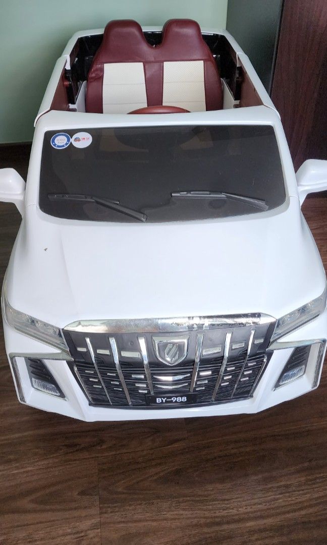 Alphard battery operated car, Hobbies & Toys, Toys & Games on Carousell