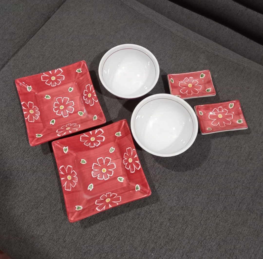 Breakable...2 Plates, 2 Bowls, 2 Sauce Dish, Furniture & Home Living ...