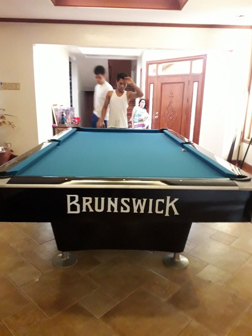 BRUNSWICK ADJUSTABLE LEG STANDARD BILLIARD TABLE, Sports Equipment ...