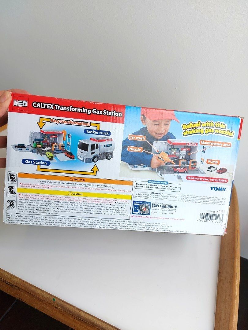Tomica X Caltex Transforming Gas Station, Hobbies & Toys, Toys & Games ...