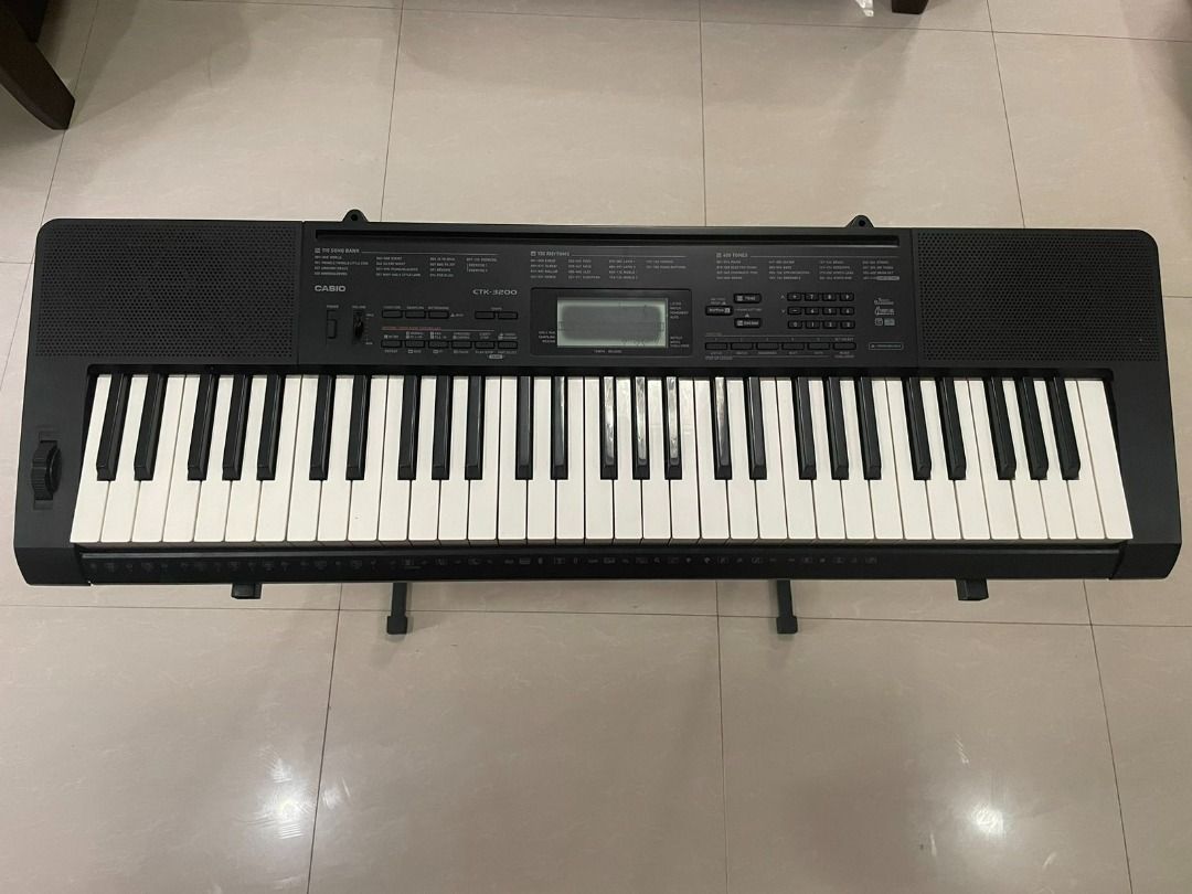 CASIO CTK-3200 W STAND, Hobbies & Toys, Music & Media, Musical Instruments on Carousell