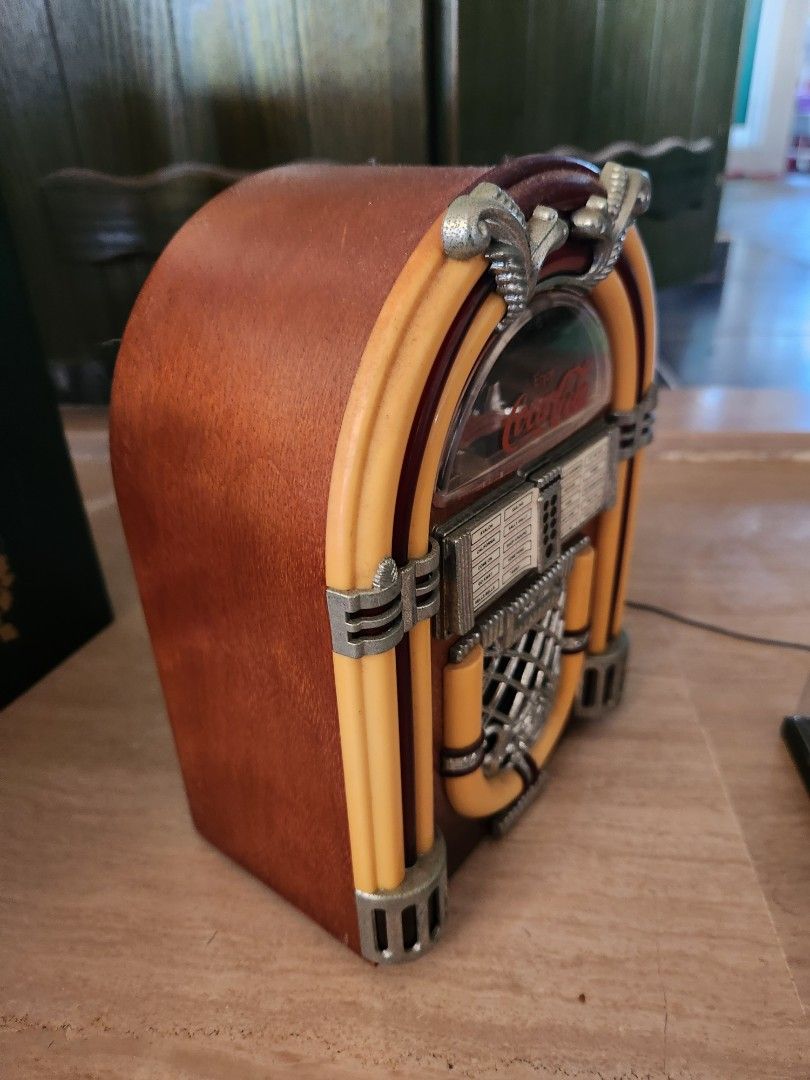 COCA-COLA JUKEBOX replica, Hobbies & Toys, Memorabilia & Collectibles ...