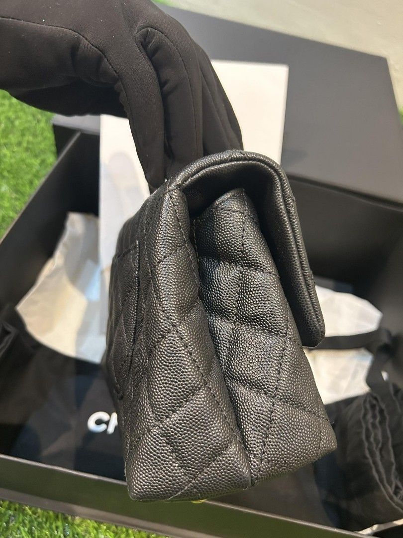 coco small lizard handle, Luxury, Bags & Wallets on Carousell