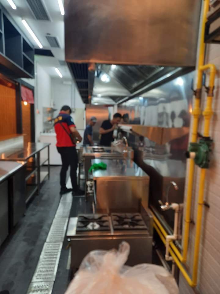 Commercial Kitchen Installation KFSS 16 Liters and Lpgas Piping System ...