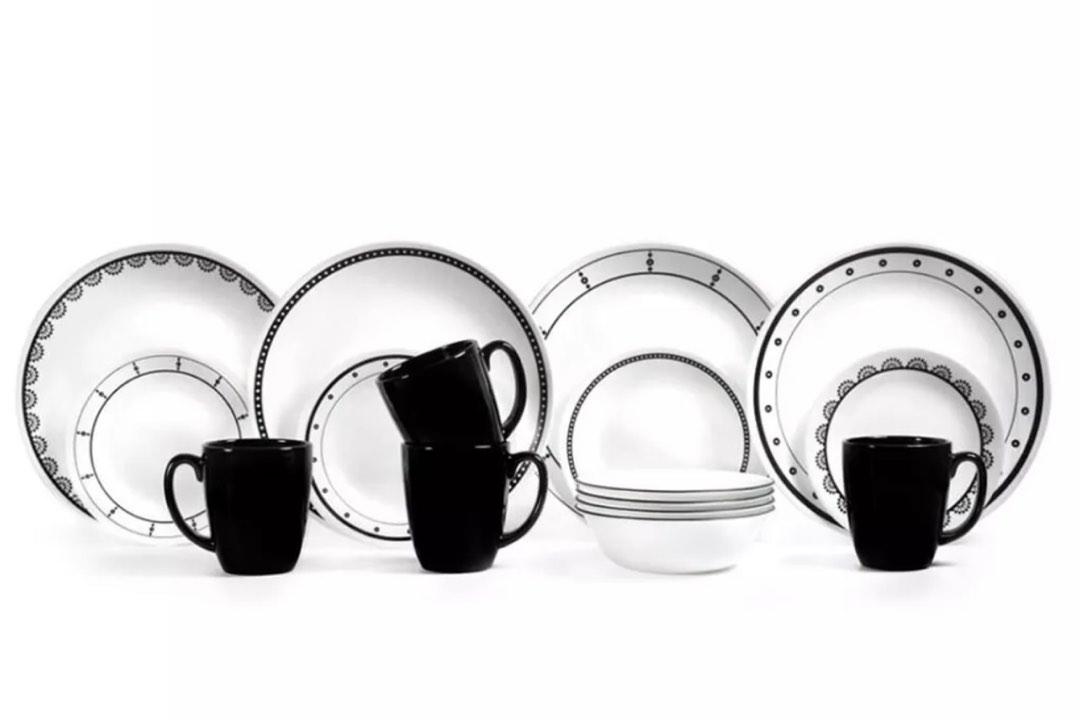Corelle 16pc Dinner Set Black & White 1131599, Furniture & Home Living, Kitchenware & Tableware ...