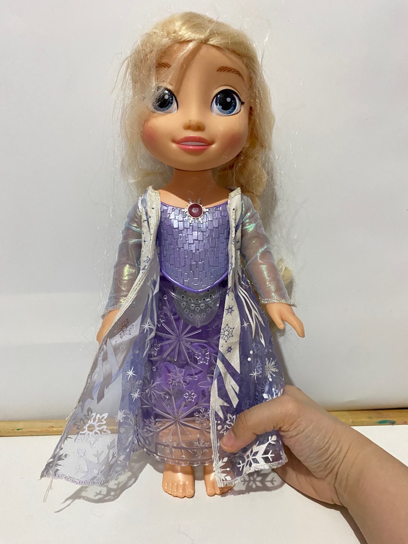 Disney Frozen Elsa, Hobbies & Toys, Toys & Games on Carousell