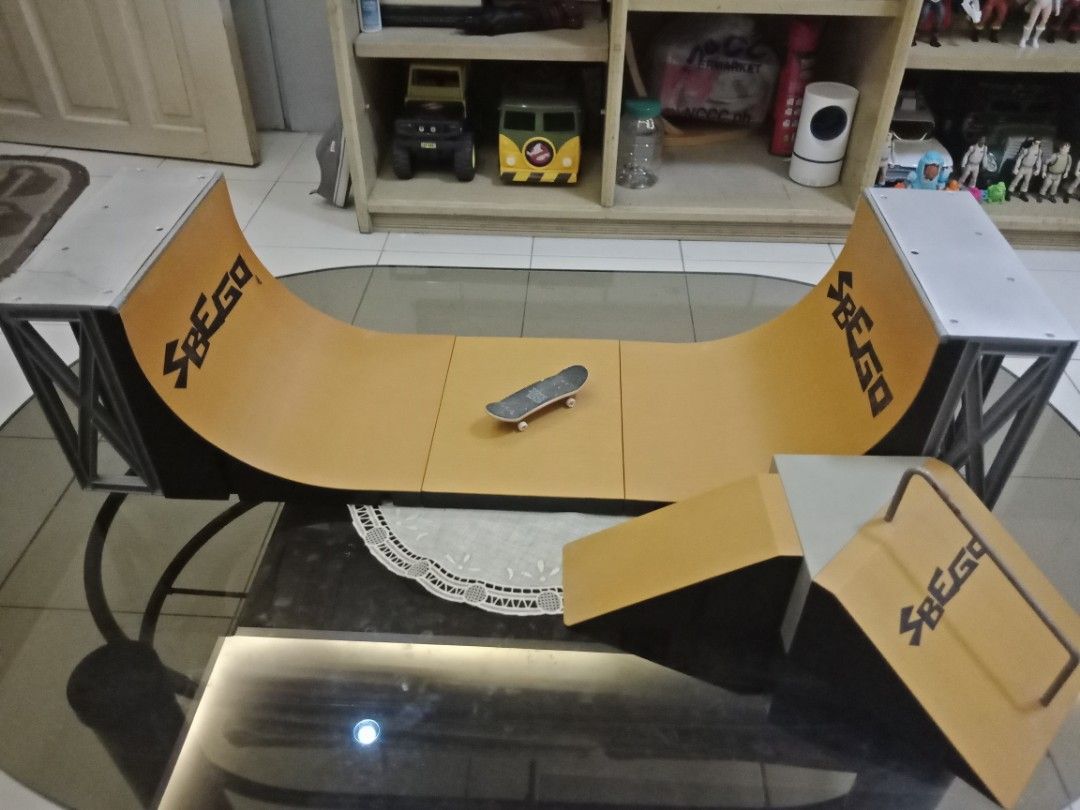 Fingerboard Ramp Set, Hobbies & Toys, Toys & Games on Carousell