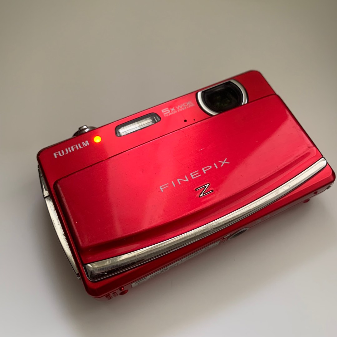 FUJIFILM DIGI CAM VINTAGE OUTPUT, Photography, Cameras on Carousell