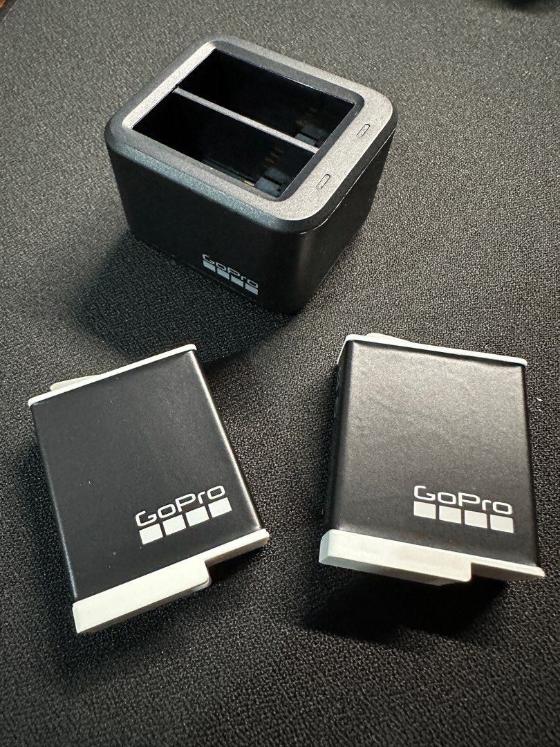 Original GoPro Dual Battery Charger & Enduro Batteries, Photography ...