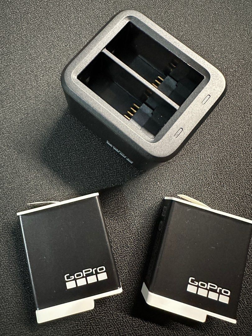 Original GoPro Dual Battery Charger & Enduro Batteries, Photography ...