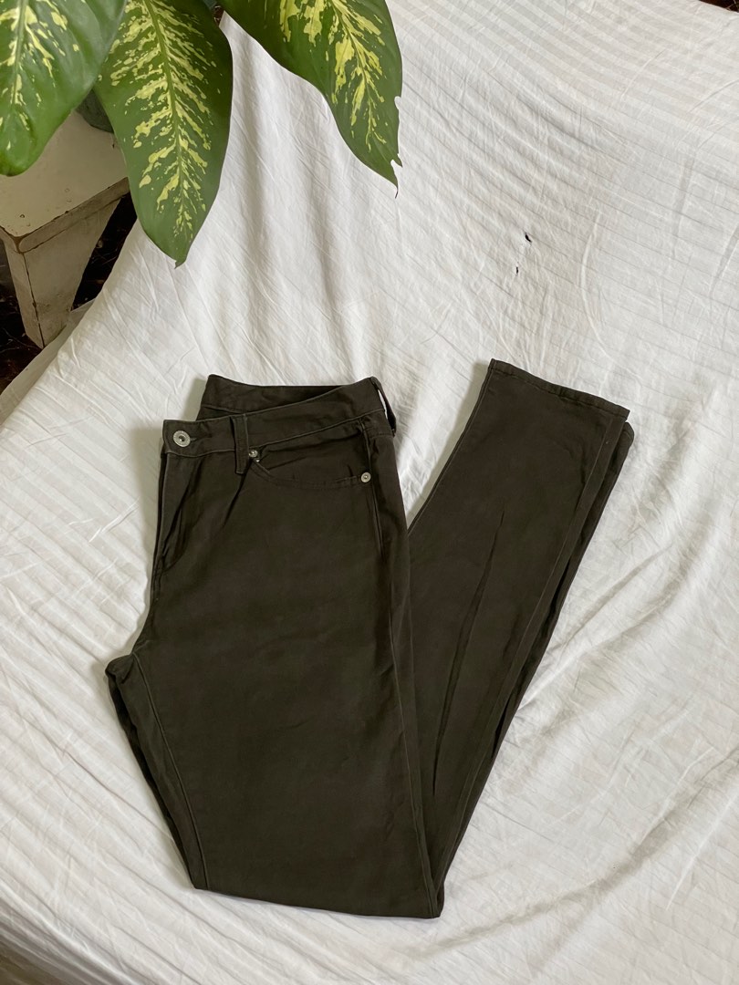 GU by UNIQLO High Rise Pants, Women's Fashion, Bottoms, Jeans on Carousell