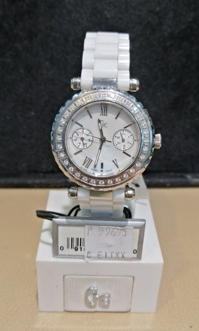 Guess Collection Watches, Women's Fashion, Watches & Accessories ...