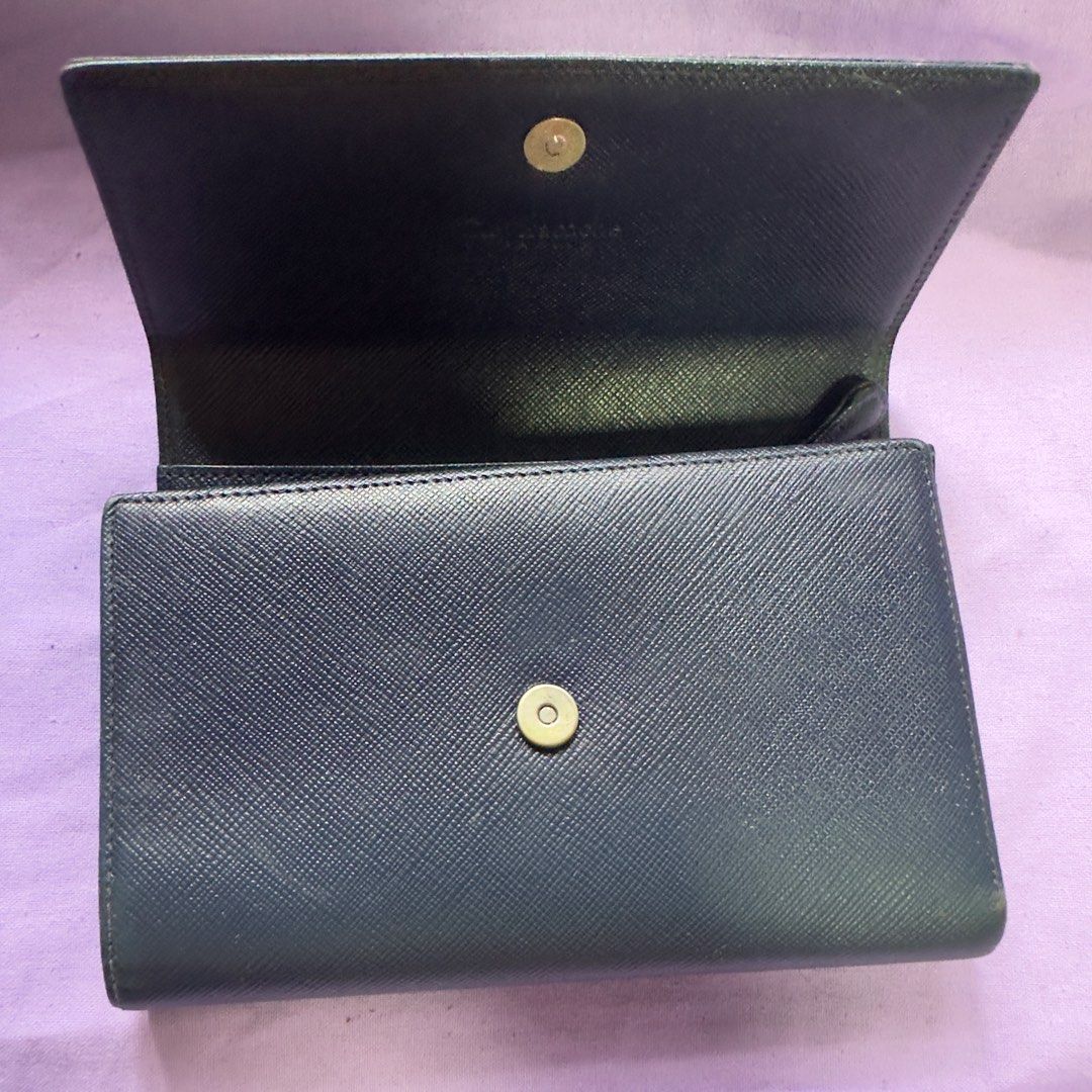 Guy Laroche Mid-Length Wallet, Women's Fashion, Bags & Wallets, Wallets ...