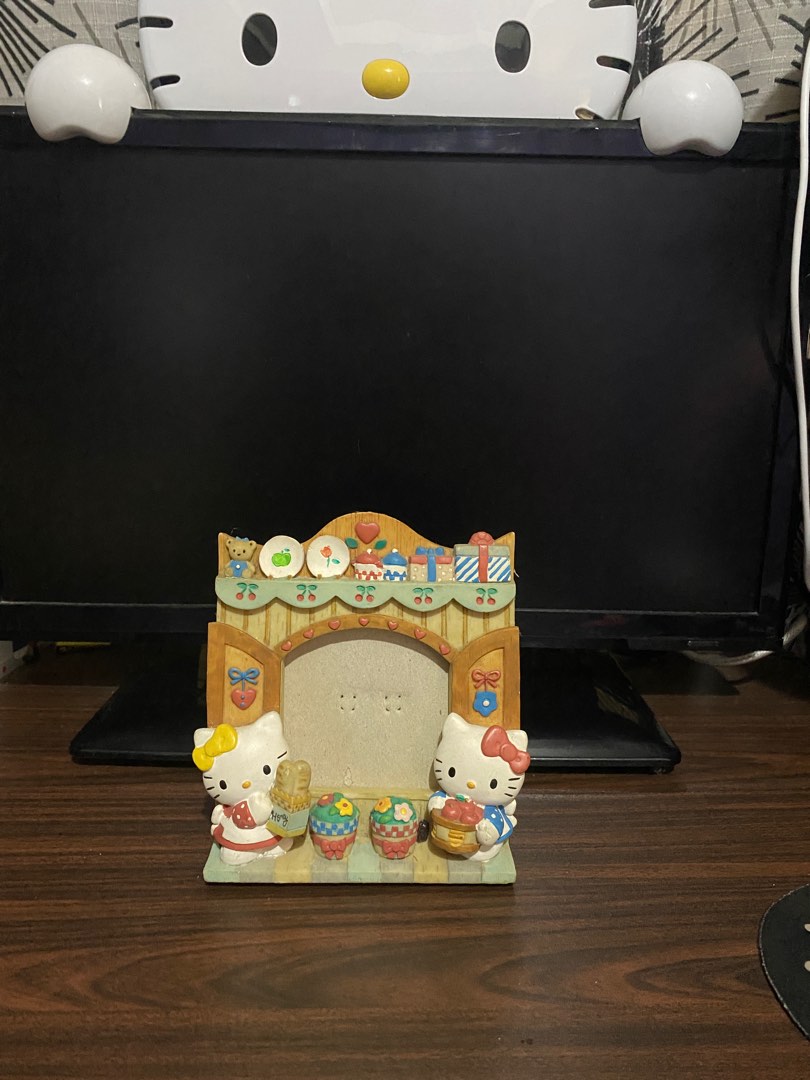 HELLO KITTY & MIMMY PHOTO FRAME Ceramic, Furniture & Home Living, Home ...