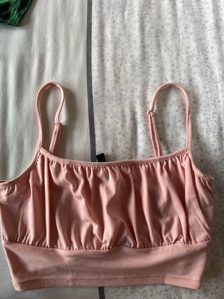 HnM pink crop top, Women's Fashion, Tops, Sleeveless on Carousell