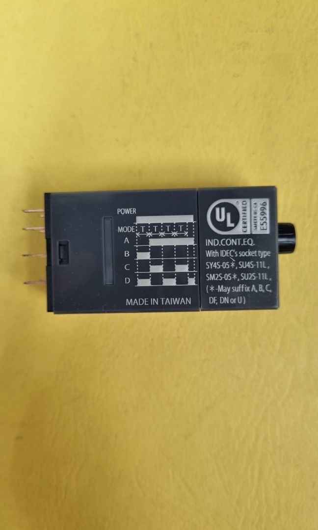 IDEC Timer, GT5Y-2SN3D12, TV & Home Appliances, Electrical, Adaptors ...