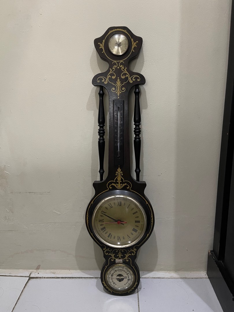 Jam dinding classic made in germany, Antik, Furnitur di Carousell