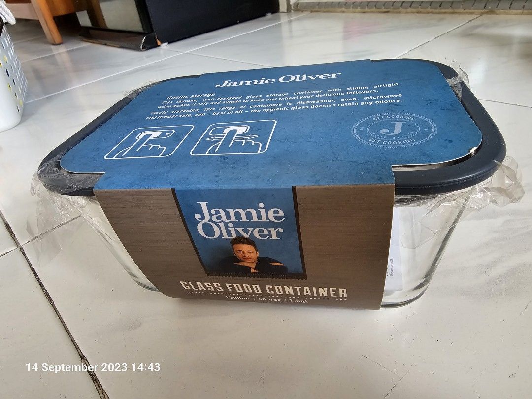 Jamie Oliver Glass food storage container with sliding airtight valve ...