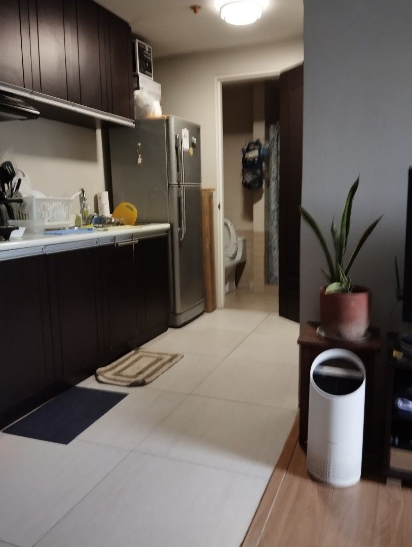 KOLIN 1HP Window type aircon ,w/ remote, Furniture & Home Living, Home ...