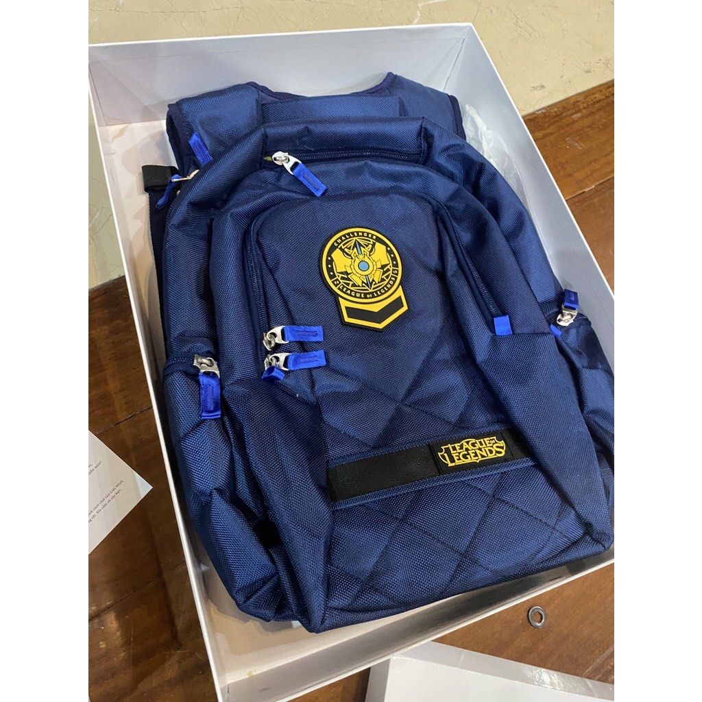 LF League of legends challenger bagpack, Looking For on Carousell