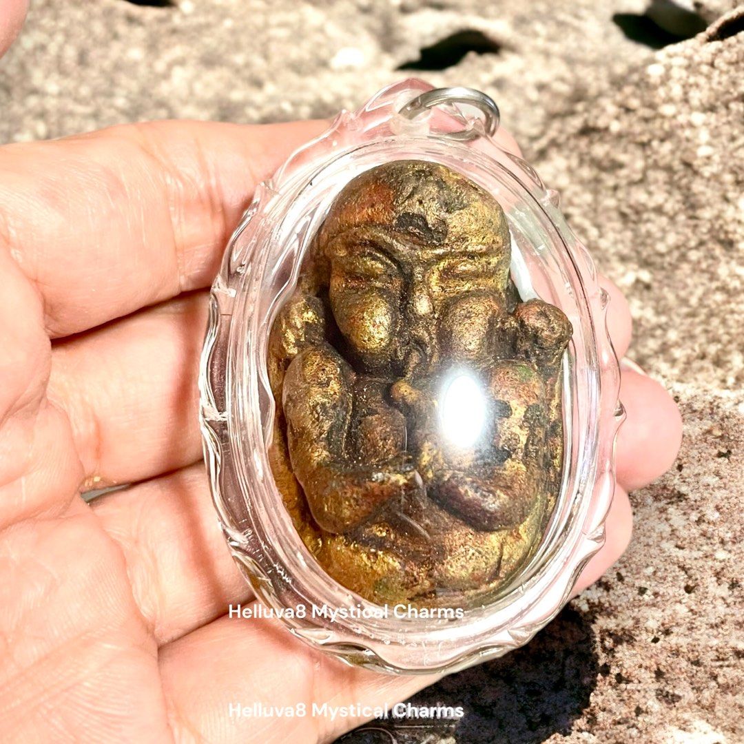LP Pinak Kuman ItThitLip Lang Duangta “Heavenly Eye” Wat SanomLao ...