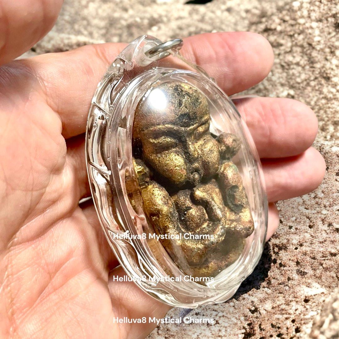 LP Pinak Kuman ItThitLip Lang Duangta “Heavenly Eye” Wat SanomLao ...