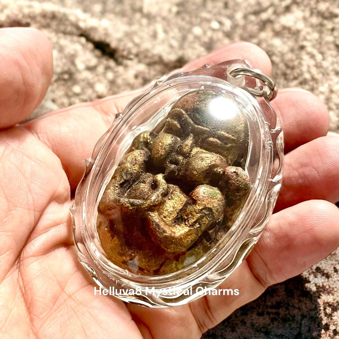 LP Pinak Kuman ItThitLip Lang Duangta “Heavenly Eye” Wat SanomLao ...