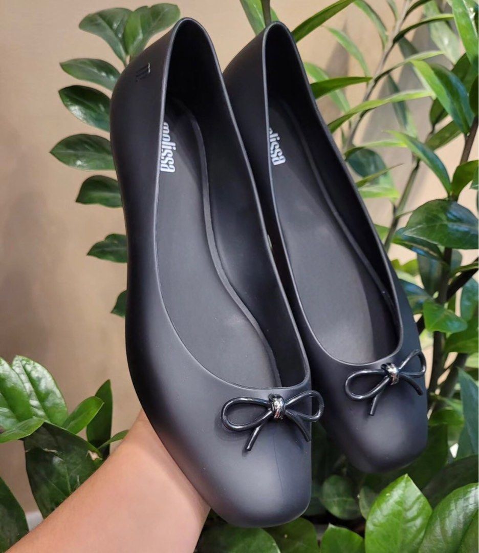 Melissa Shoes Aura Bow (Simple bgt cocok buat kerja), Fesyen Wanita, Sepatu di Carousell