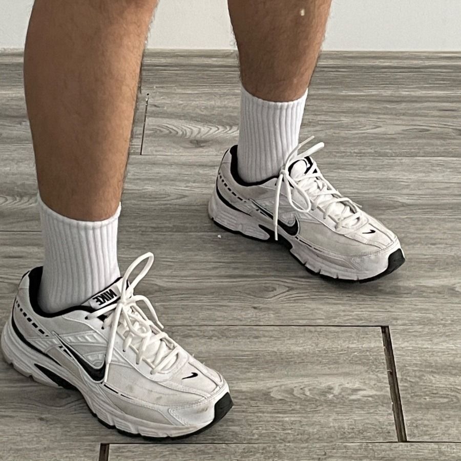 Nike Initiator White Black, Men's Fashion, Footwear, Sneakers on Carousell