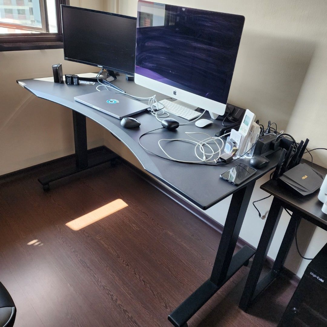 Omnidesk Kenshi Ergo Curve Large (Static), Furniture & Home Living ...