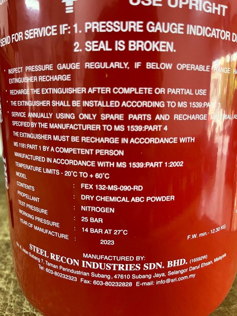 PEMADAM API 9KG ABC POWDER + LESEN EFEIS BOMBA, Community on Carousell